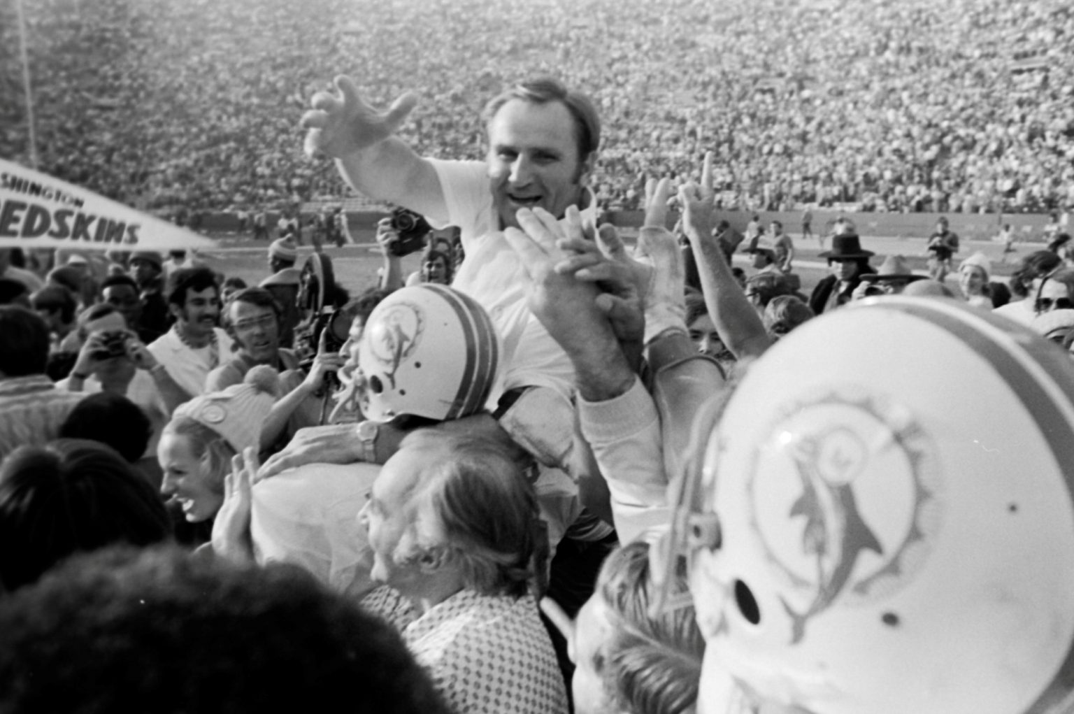 The Miami Dolphins Perfect Season: Undefeated For 50 Years | A Great ...